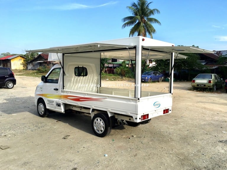Boon Koon Viflex 2.0 - Luton Hawker - Soon Seng Motors 1979
