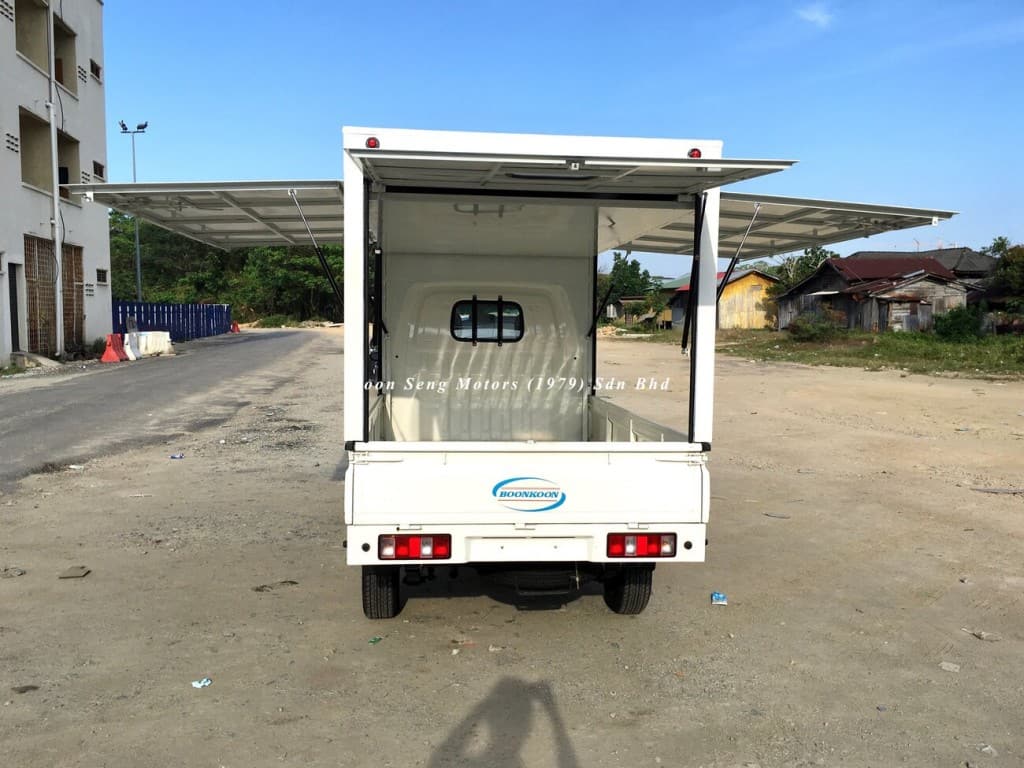 Boon Koon Viflex 2.0 - Luton Hawker - Soon Seng Motors 1979