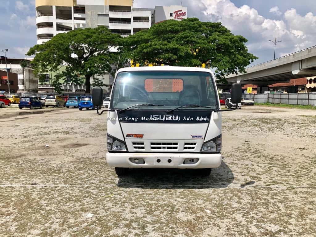 Isuzu NPR71P - Self Loader Car Carrier (21 feet) - Soon Seng Motors 1979